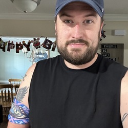 @CodyLeachYT | Criticless